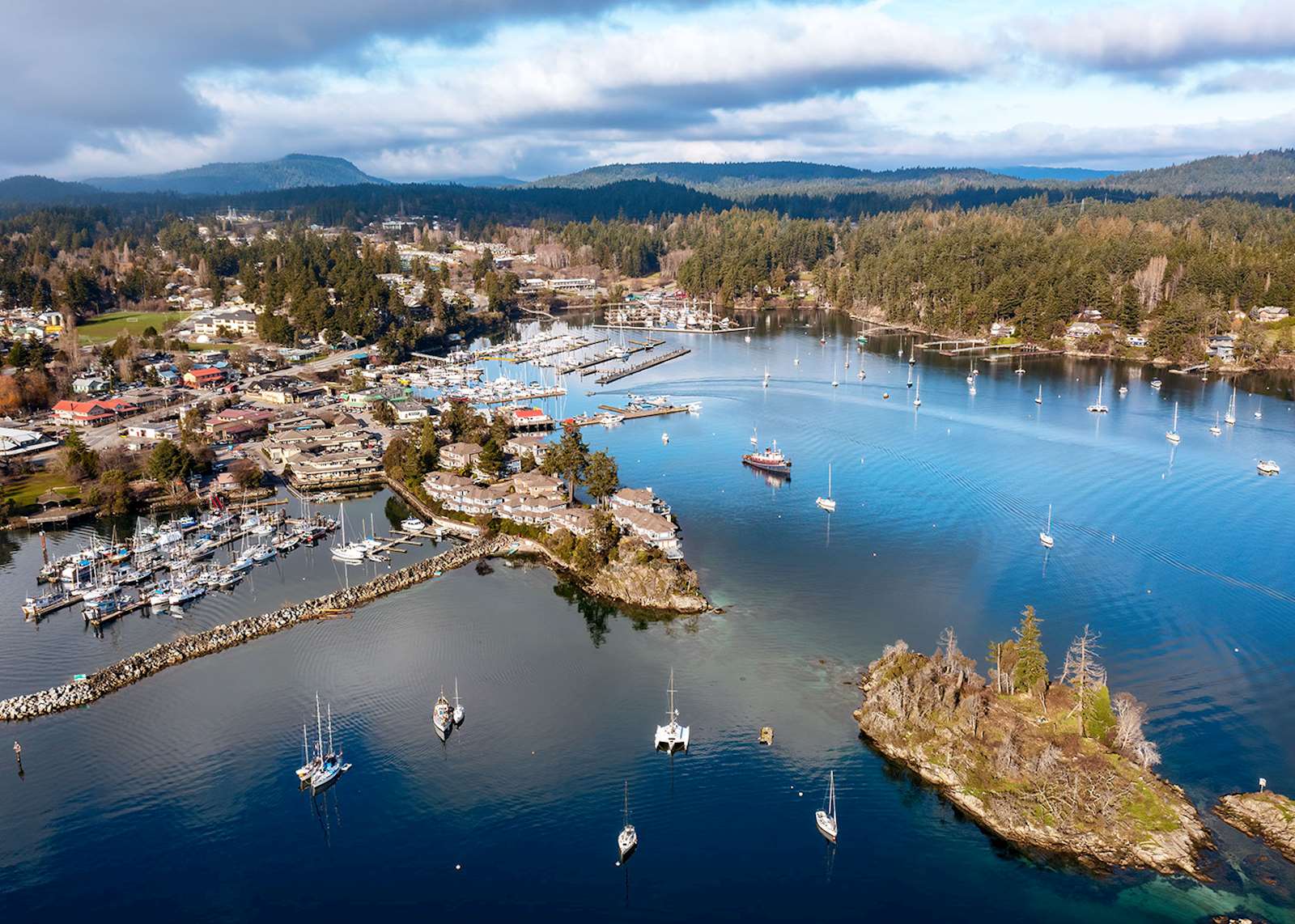 Top 13 things to do on Vancouver Island | Audley Travel US
