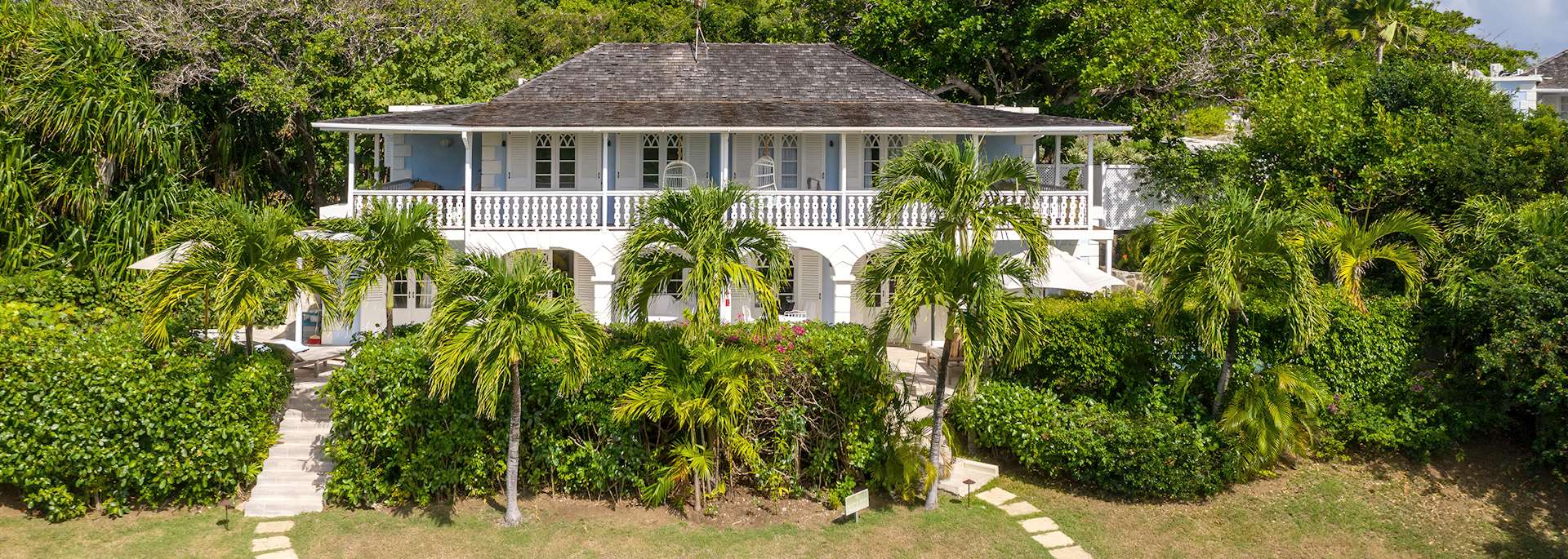 where to stay in mustique