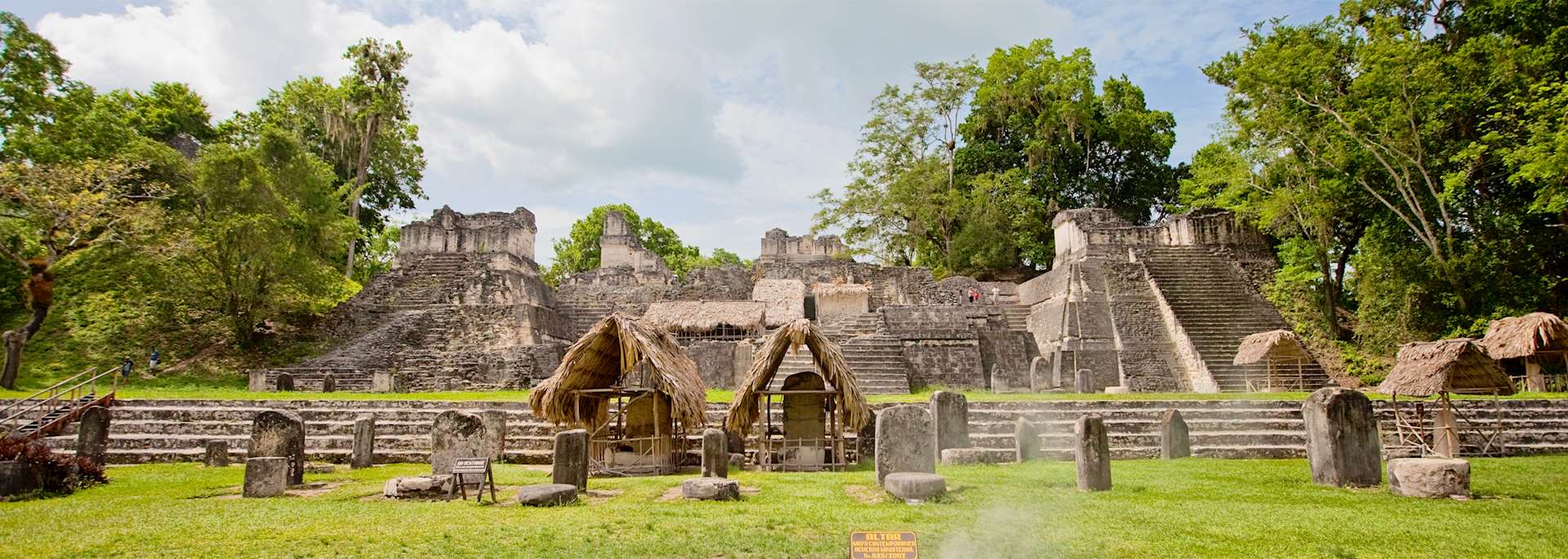 is it safe to visit tikal