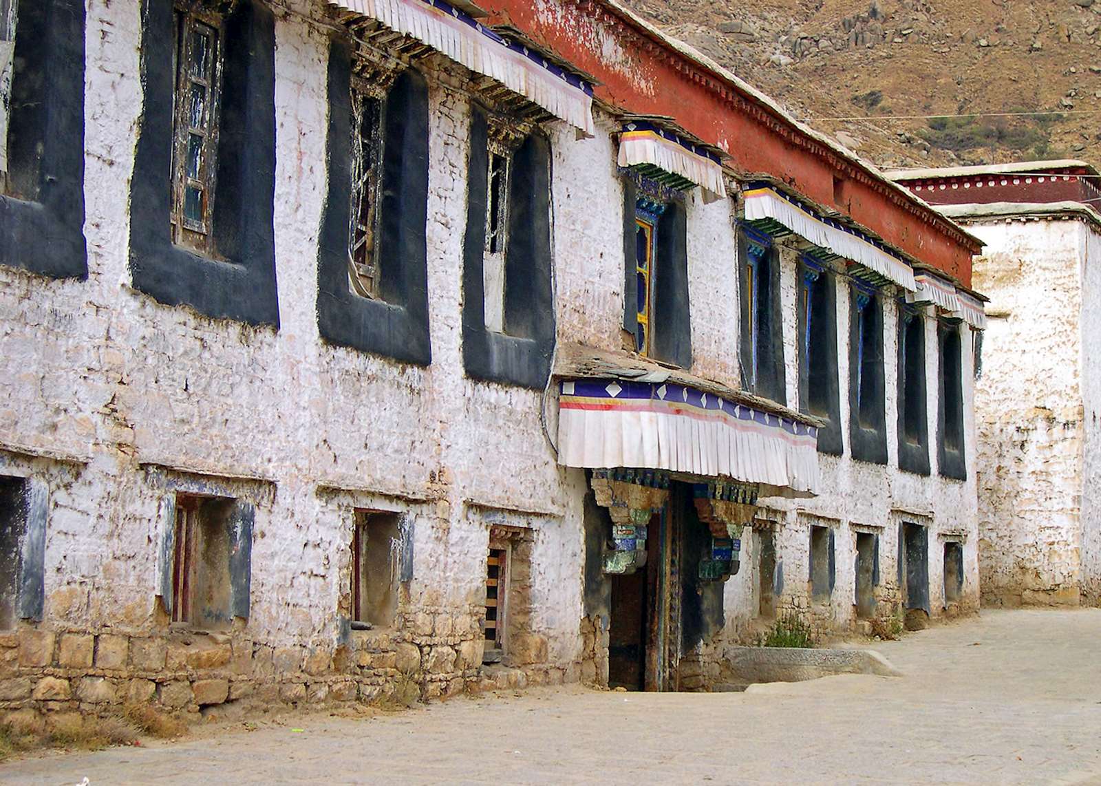 Visiting monasteries in Tibet | Audley Travel UK